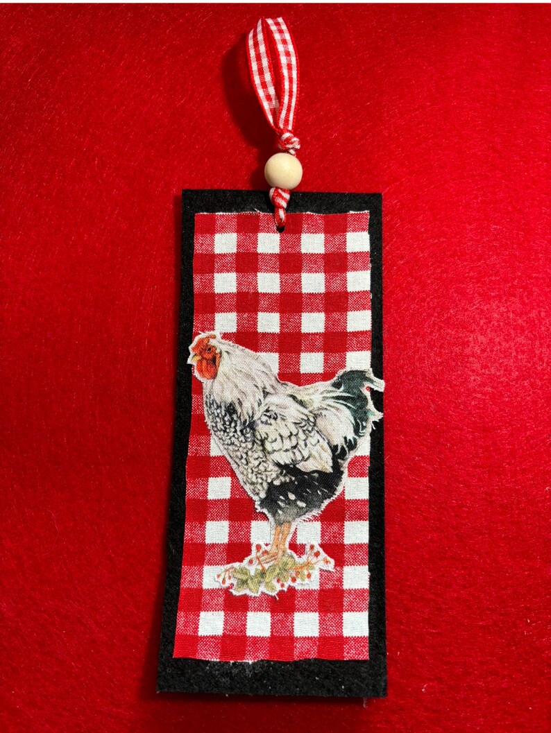 Chicken Bookmarks Made With Felt and Fabric. Black and White Chickens ...