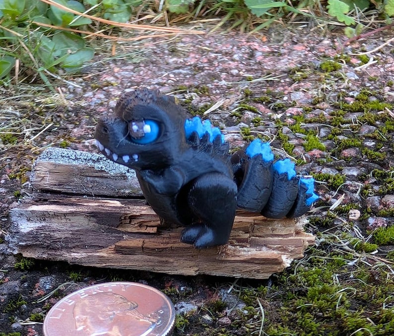 Kaiju Mini Fidget & Keychain - Etsy