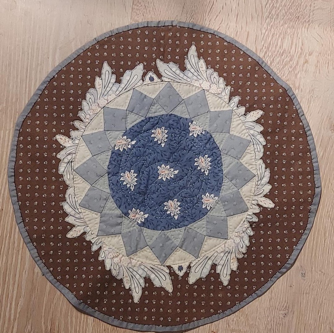 Unique Small Round Design Table Cloth, Quilted, Hand-made. Diam. 41 Cm ...