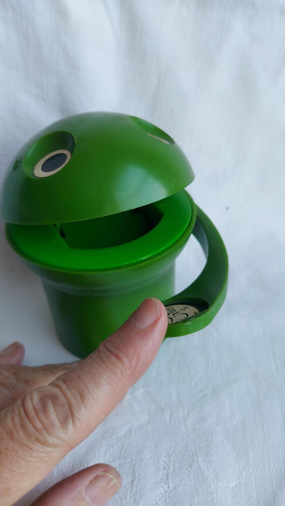 Pac-man Frog Coin Eater, 70s, With Dutch 'kwartje' Sticker - Etsy