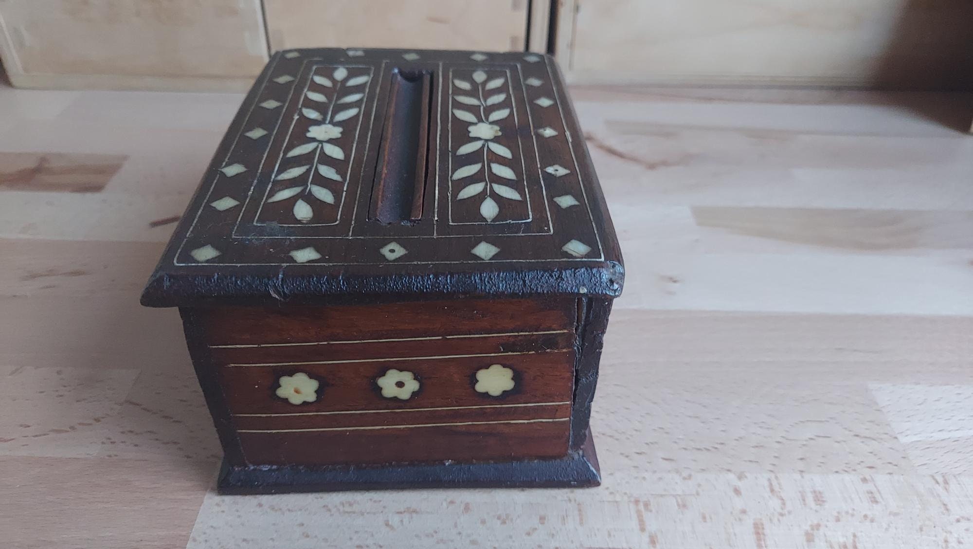 Vintage Cigarette Dispenser, Wood, Box With Inlay - Etsy