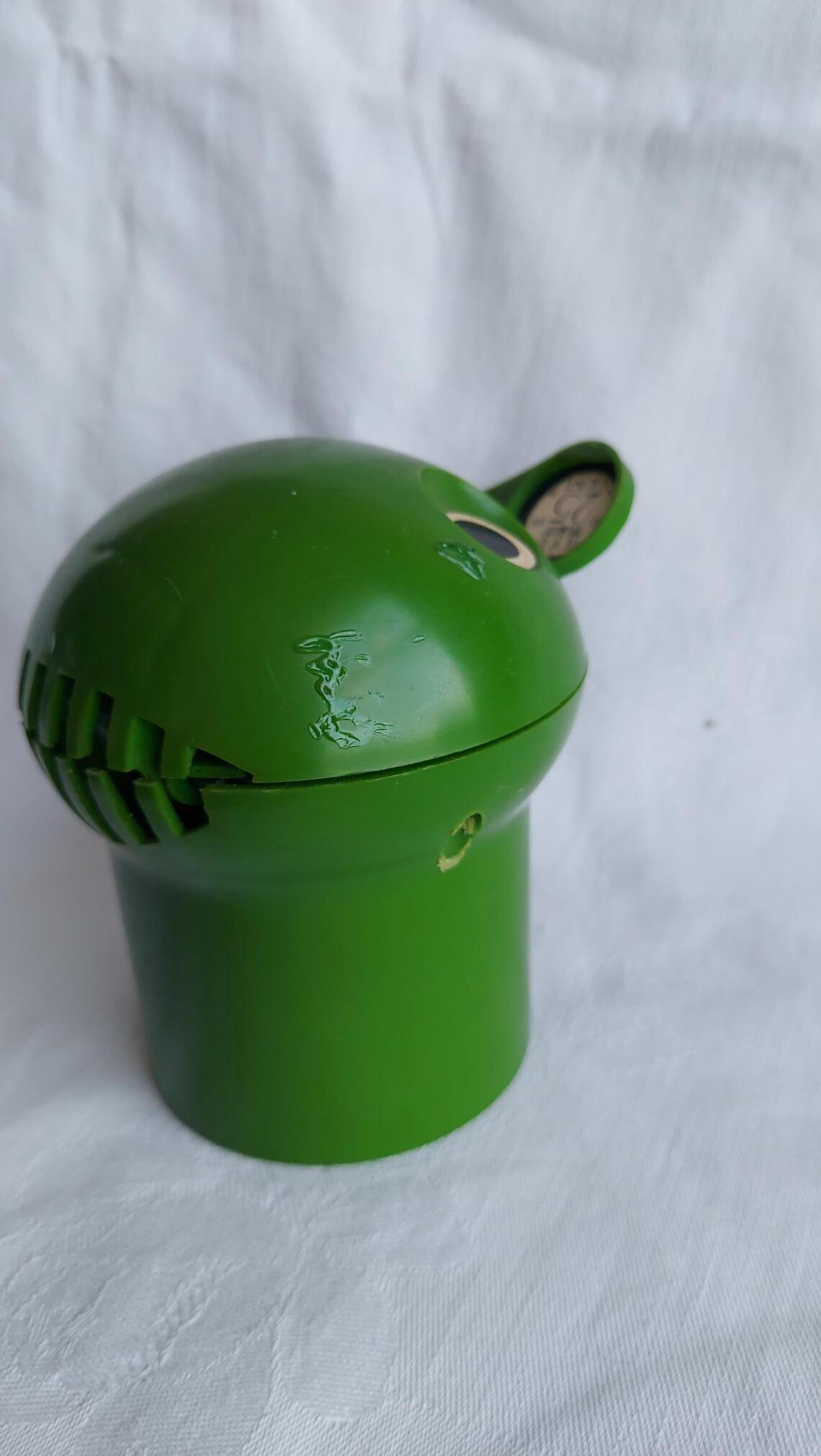 Pac-man Frog Coin Eater, 70s, With Dutch 'kwartje' Sticker - Etsy