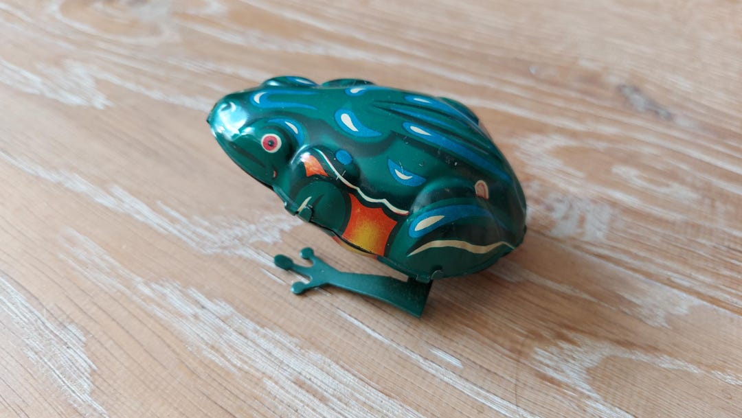 Vintage Wind up Hopping Frog, 70s - Etsy