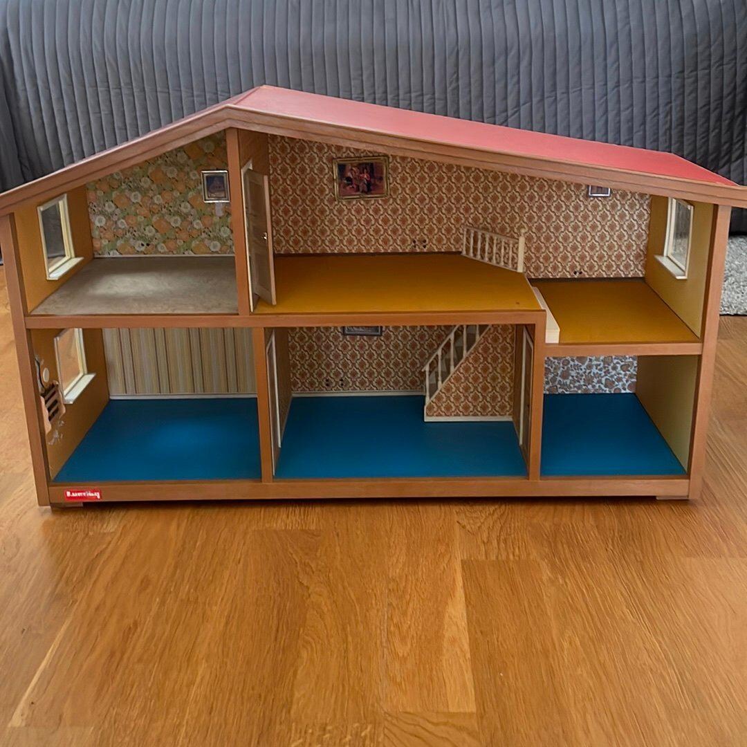 A Lundby Dollhouse From the 70s With Original Box ...