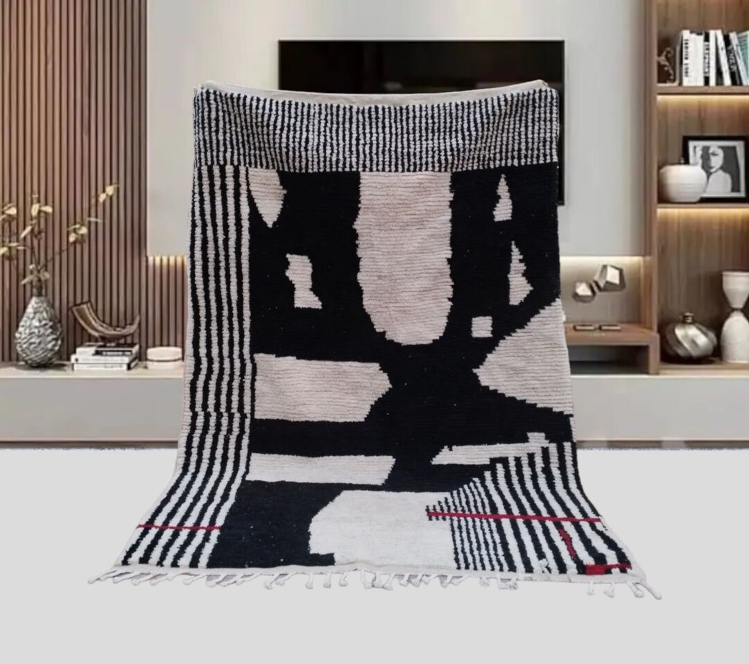 White and Black Traditional Moroccan Geometric Design Rug, Black and ...