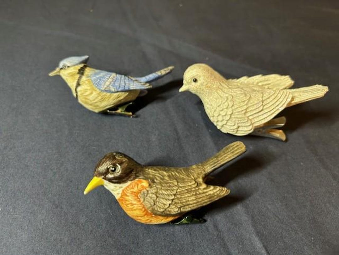 Three Lovely Clip on Bird Ornaments.robin,bluejay and Sparkly Dove Each ...