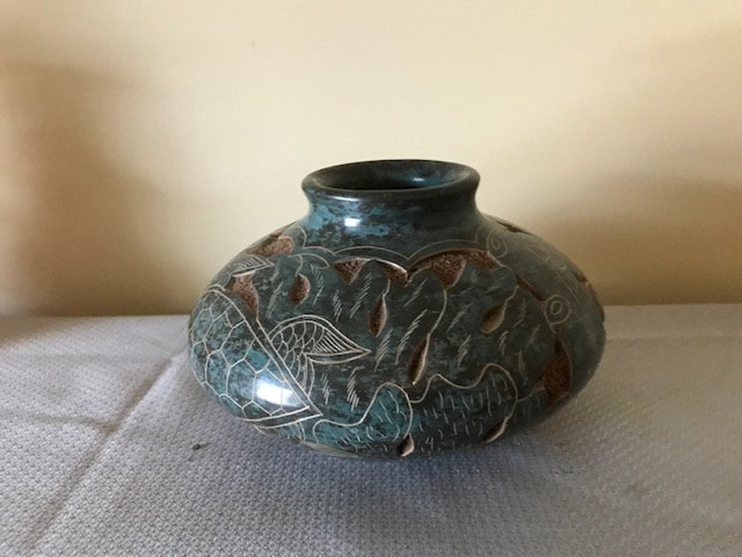 South American Carved SEA TURTLES Motif Green Clay Vase. - Etsy