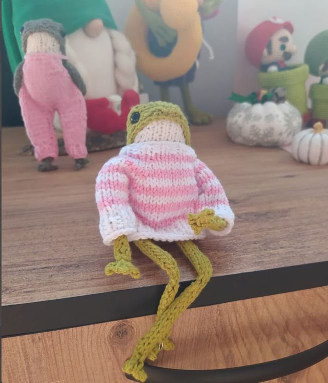 Crochet Frog Froggie's Sweater Sweater to Fit Frog Toys - Etsy