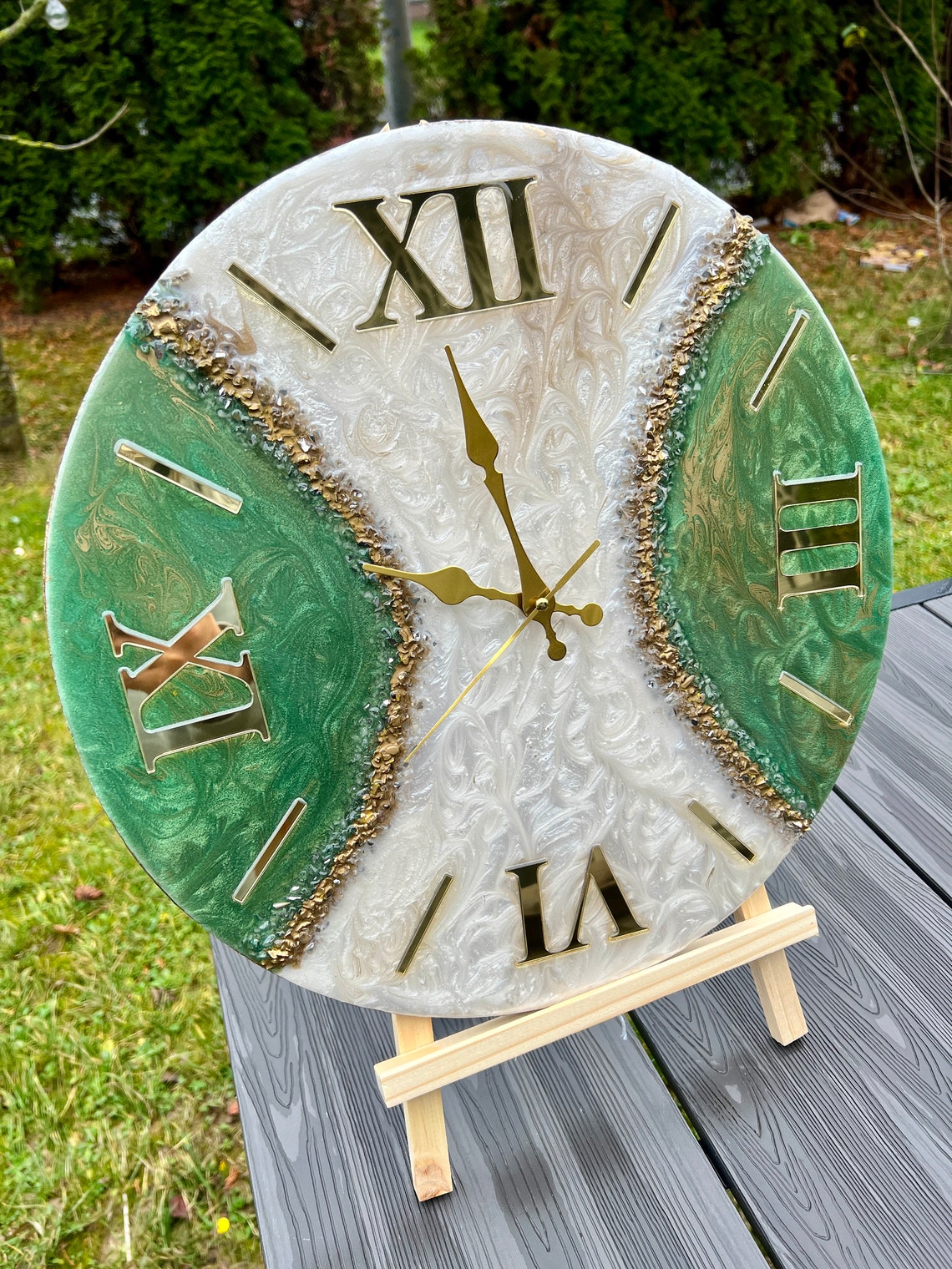 Unique Wall Clock Roman Numerals Resin Art Epoxy Resin Handmade Clock in Cream White & Green ...