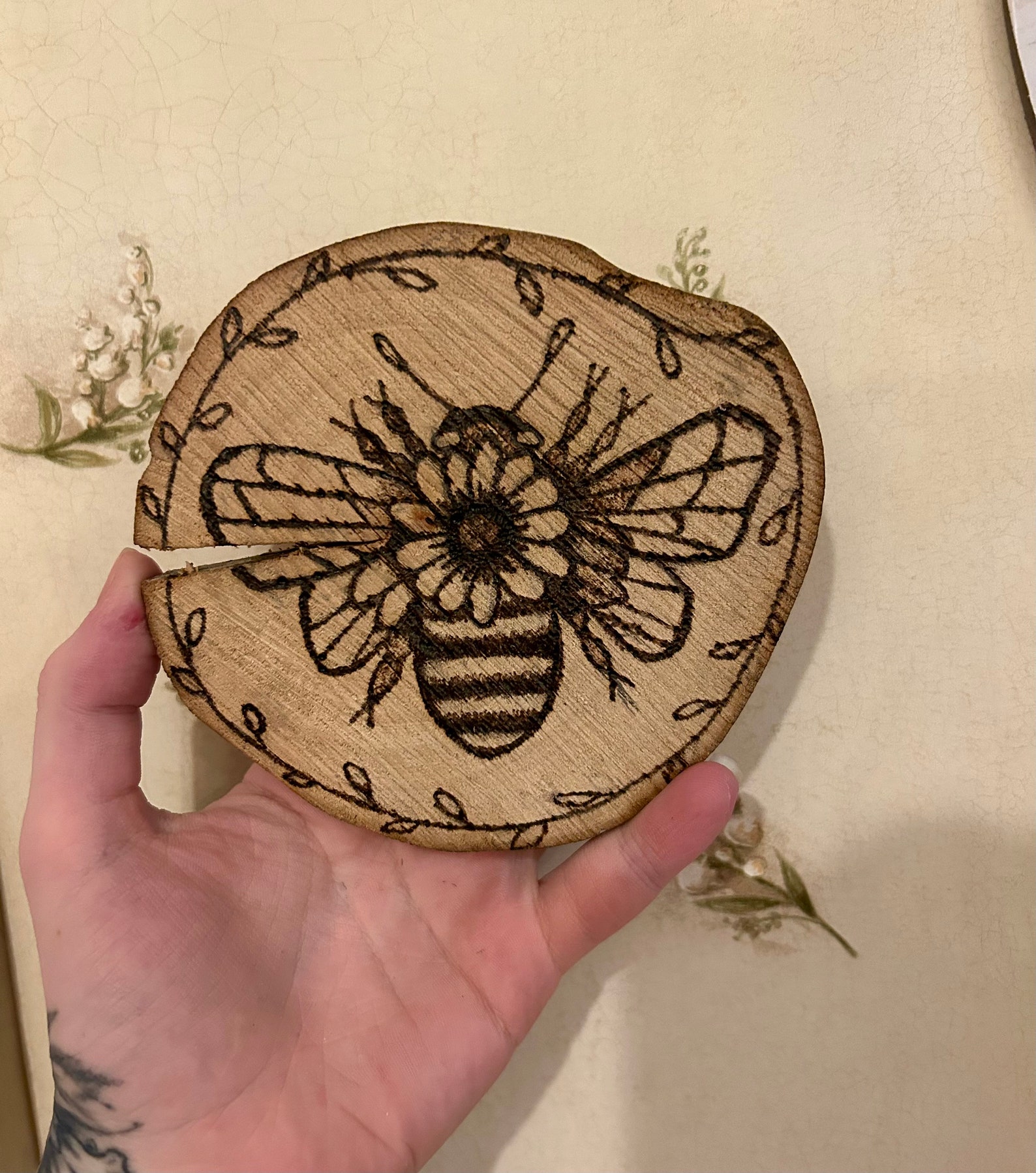 Bee Wood Art Pyrography - Etsy
