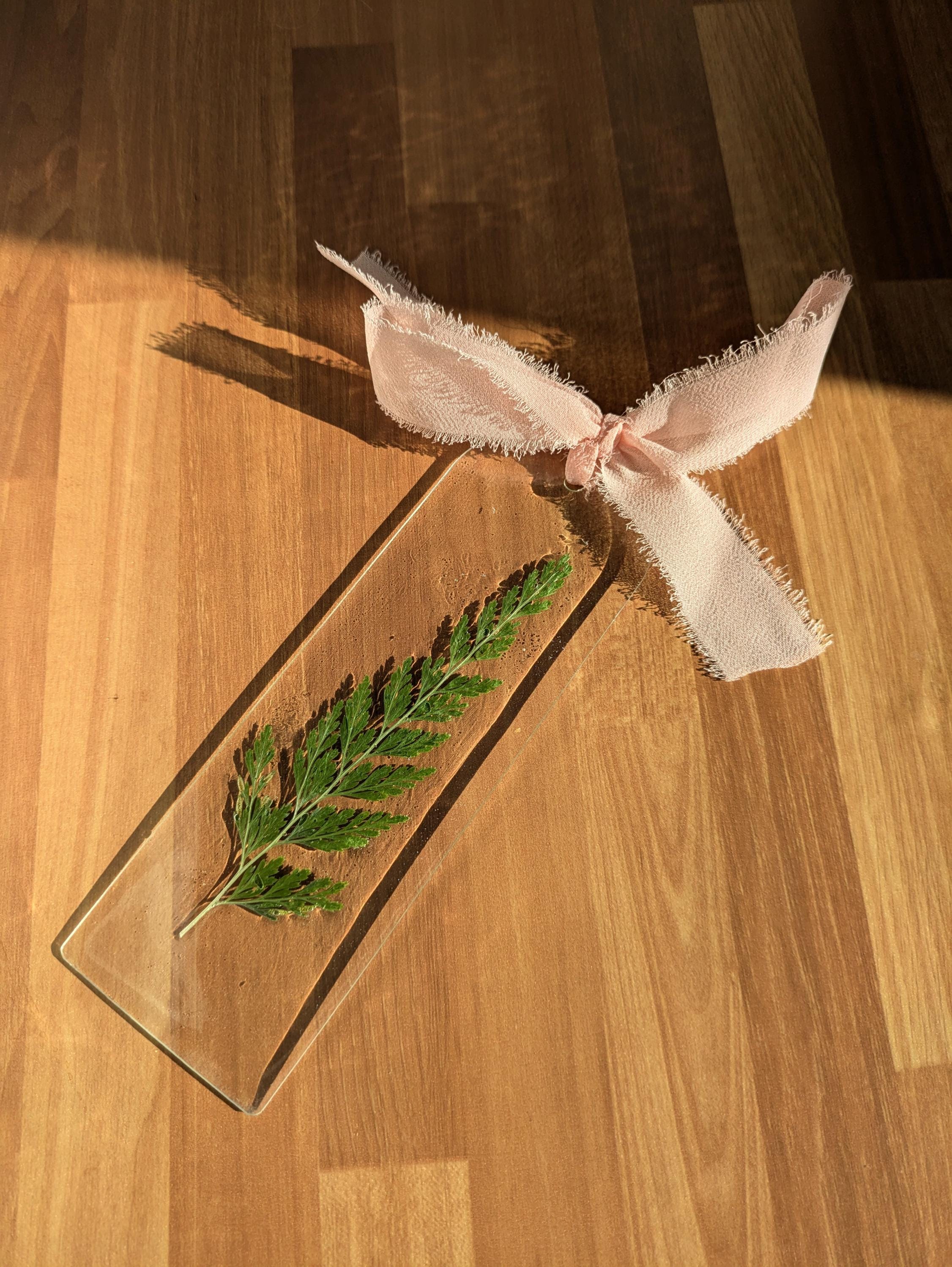 Pressed Fern Bookmark: Handmade Book Lover Gift - Etsy