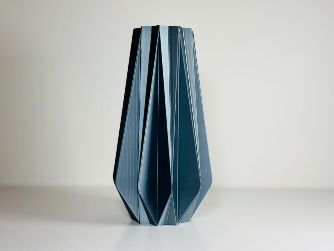 Unique and Eco-responsible Decorative Modern Vase in Several Colors ...