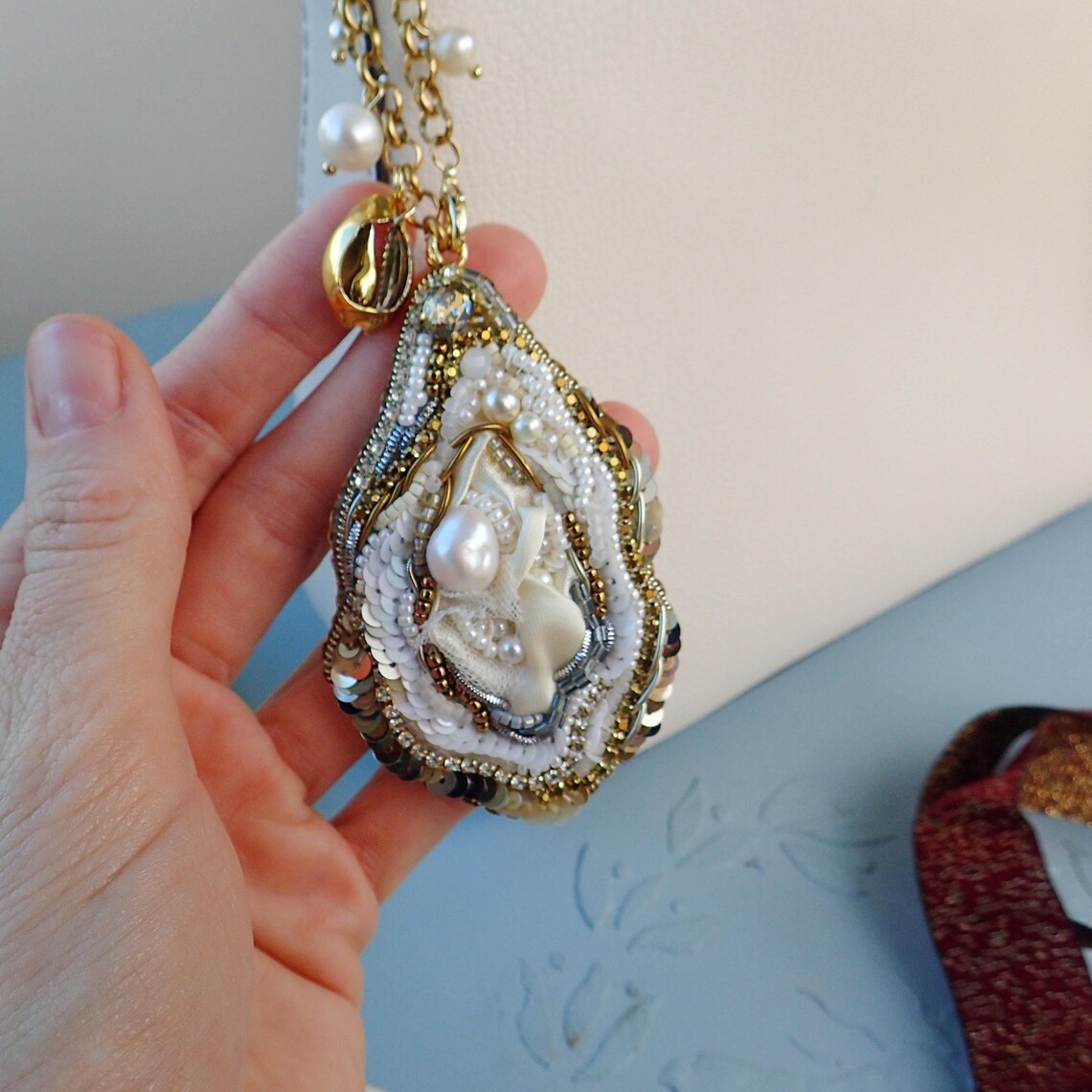 Oyster Pearl Bag Charm, Hand Embroidered Beaded Keychain, Natural ...