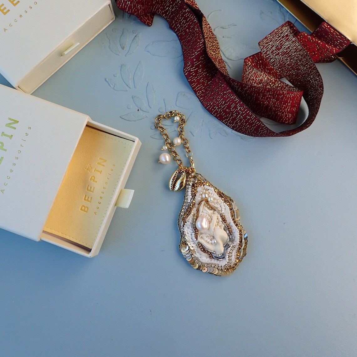 Oyster Pearl Bag Charm, Hand Embroidered Beaded Keychain, Natural ...