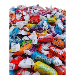 Frooties Chewy Candy – 330 Pieces of Individually Wrapped Candy, 11 ...