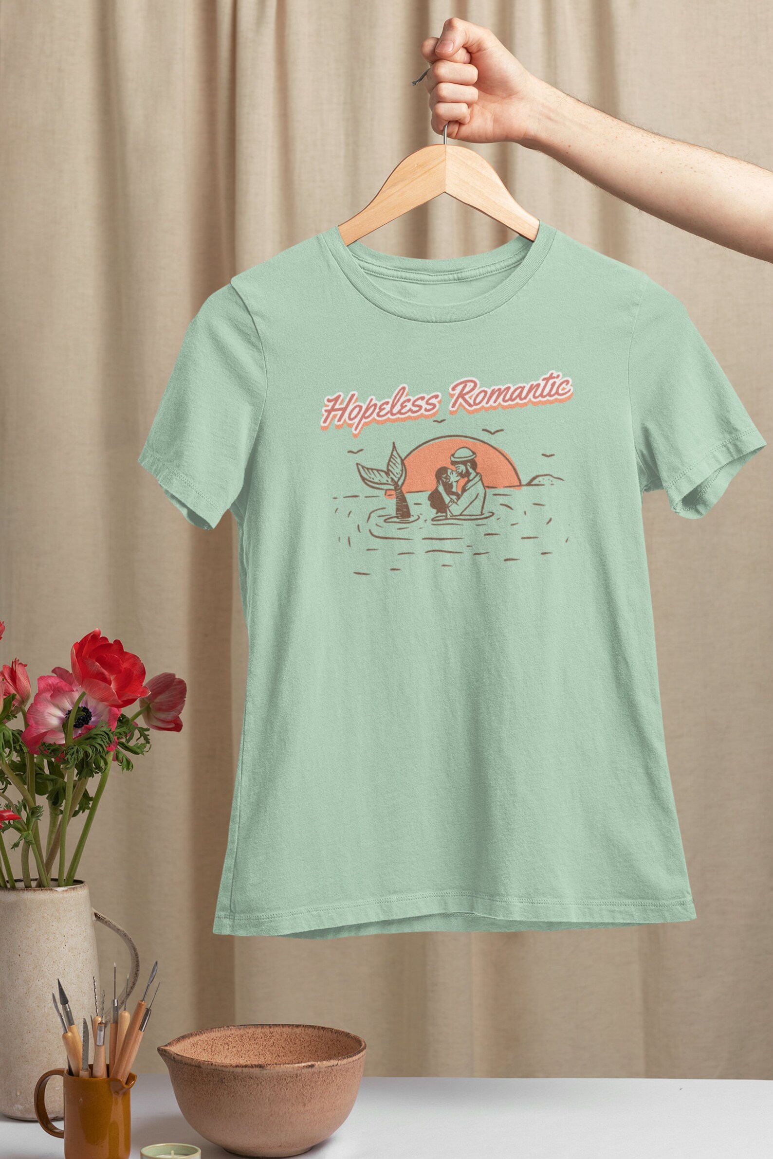 Hopeless Romantic Retro Style T-shirt, Boho Hippie Tee, Nomad Vintage ...