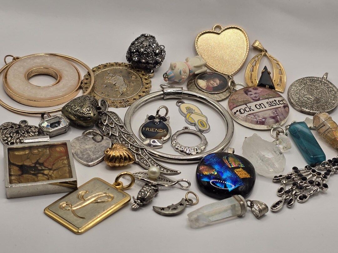 Destash Lot of 30 Vintage to Now Pendants & Charms – Mixed Jewelry ...
