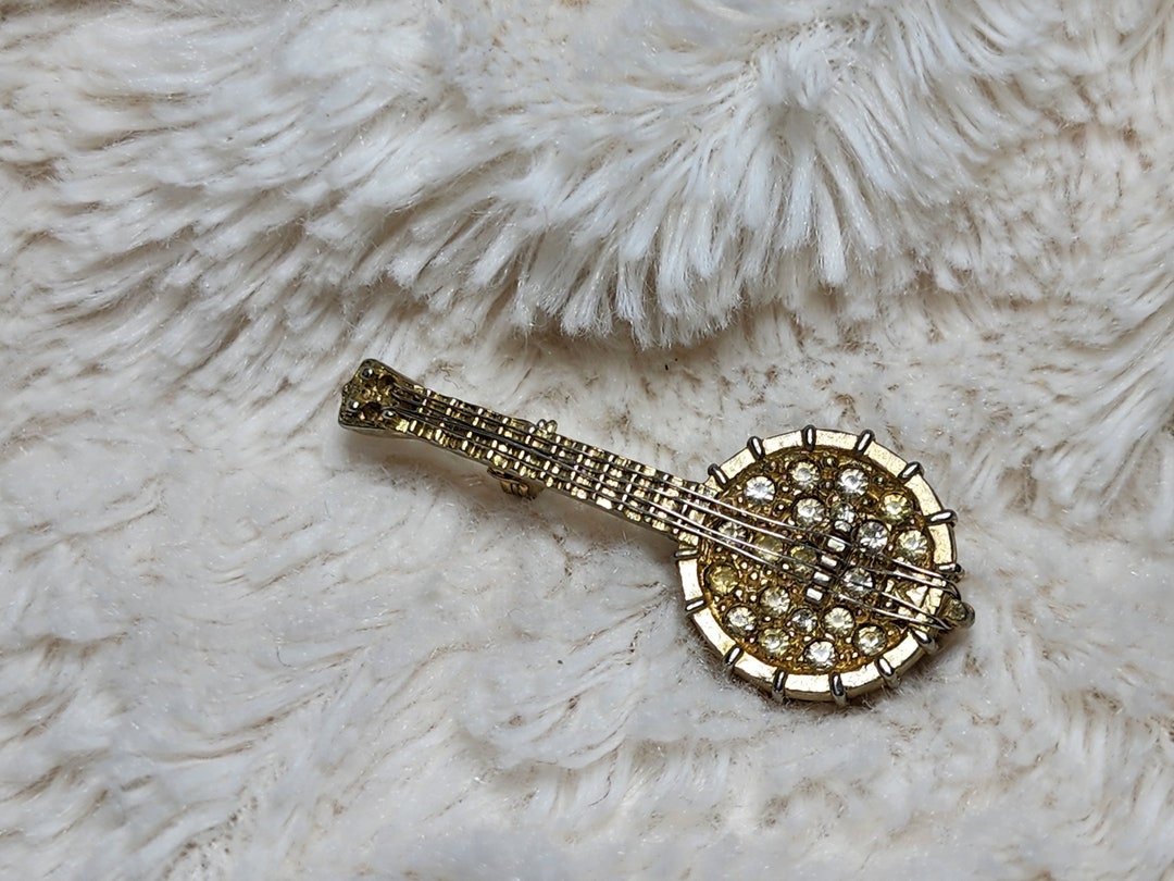 Vintage Gold-tone Banjo Brooch - Musical Nostalgia and Retro Elegance ...
