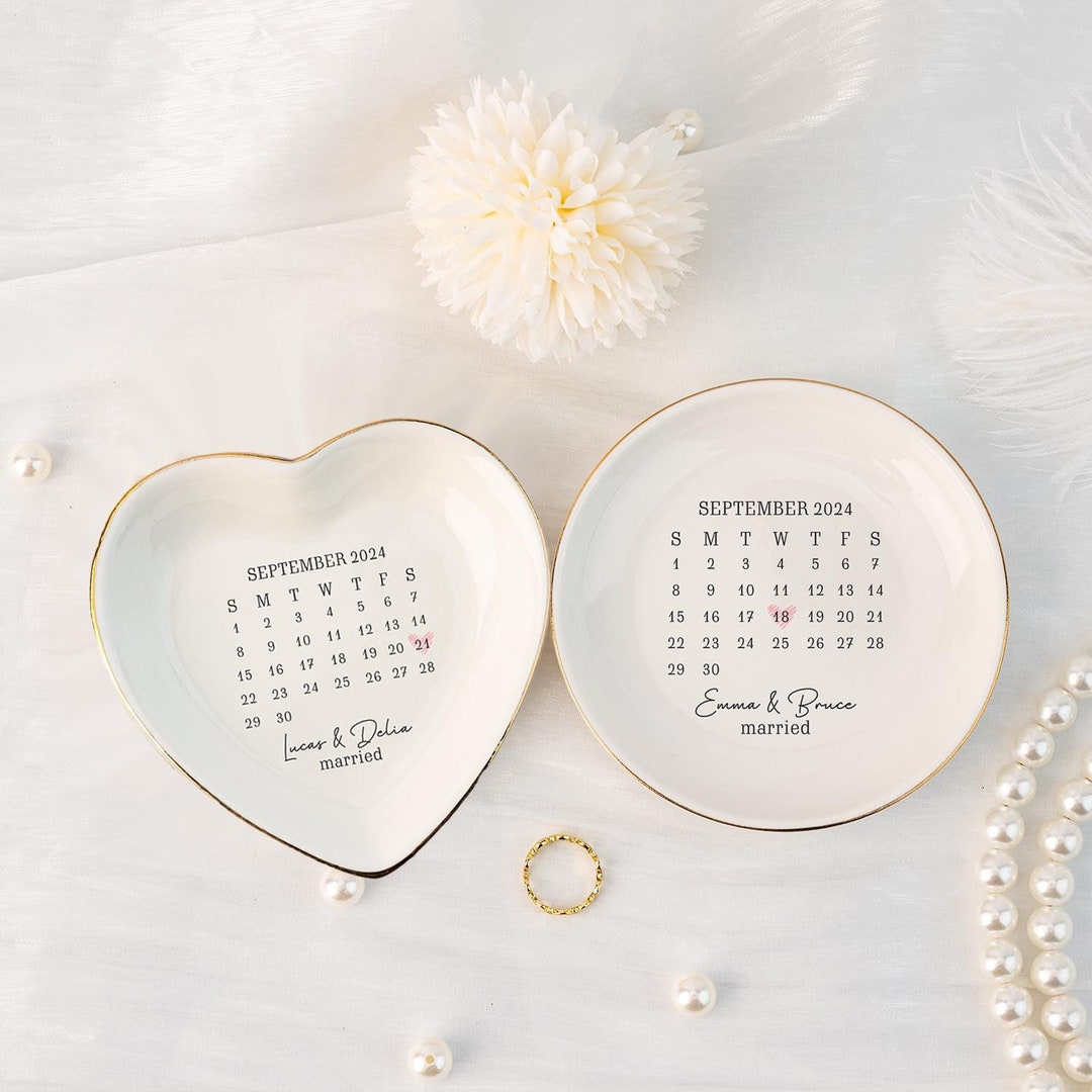 Personalized Ring Dish, Jewelry Dish for Couple, Married Calendar Date ...