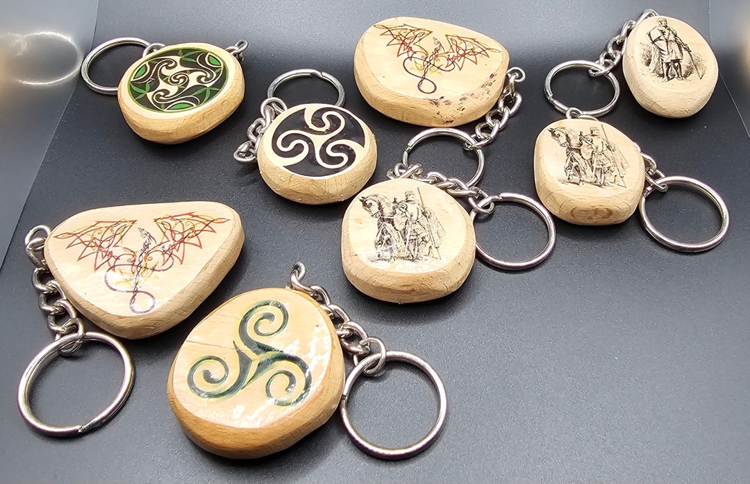 Odd-shaped Medieval & Triskel Keychain - Etsy