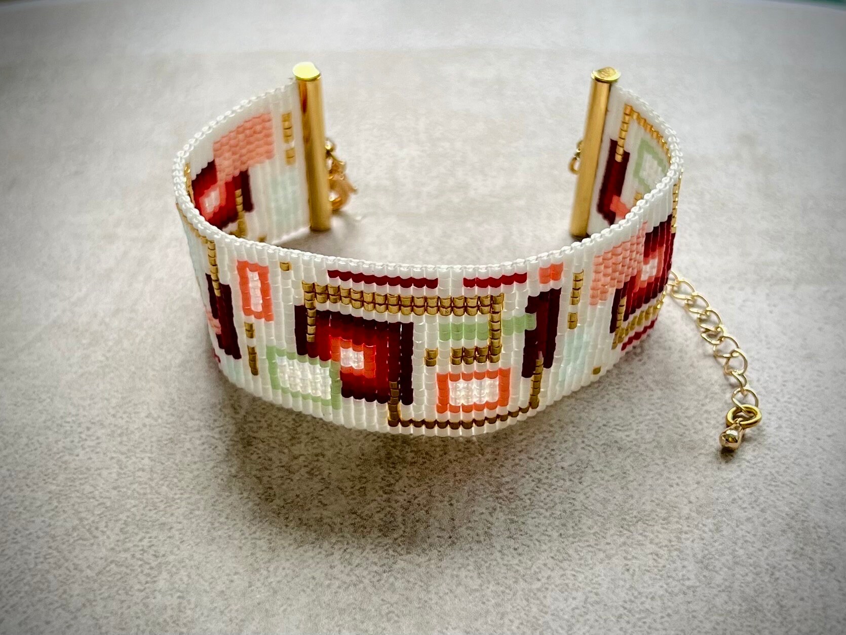 Eye Catching Bracelet for Woman, , Elegant Jewel With Geometric ...