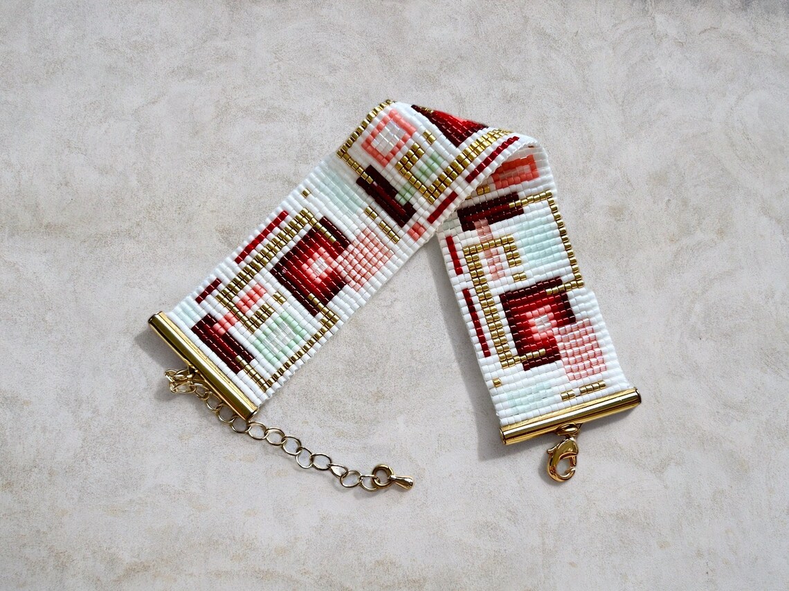 Eye Catching Bracelet for Woman, , Elegant Jewel With Geometric ...