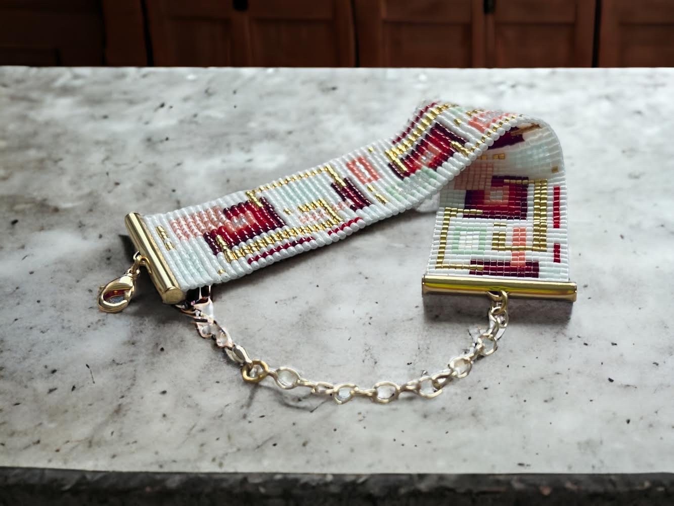 Eye Catching Bracelet for Woman, , Elegant Jewel With Geometric ...