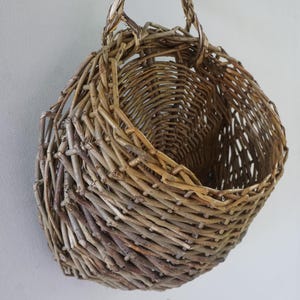 Vintage Grapevine/twig Wall Pocket Basket - Etsy