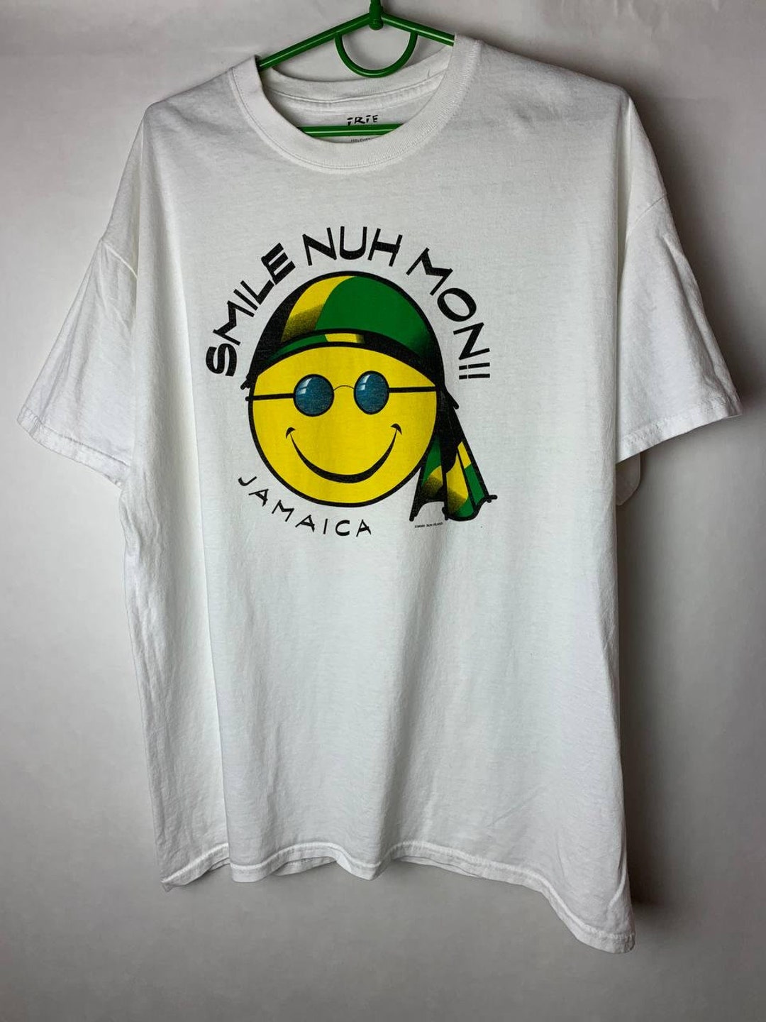 Vintage Smile Mon Graphic T-shirt Streetwear Retro Style Graphic Tee ...