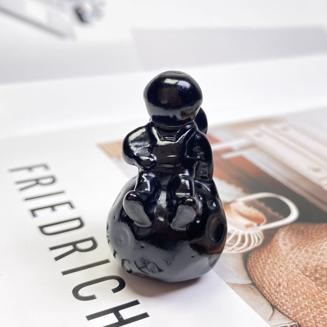 Natural Obsidian Astronaut Statue, Handmade Cartoon Astronaut, Crystal ...