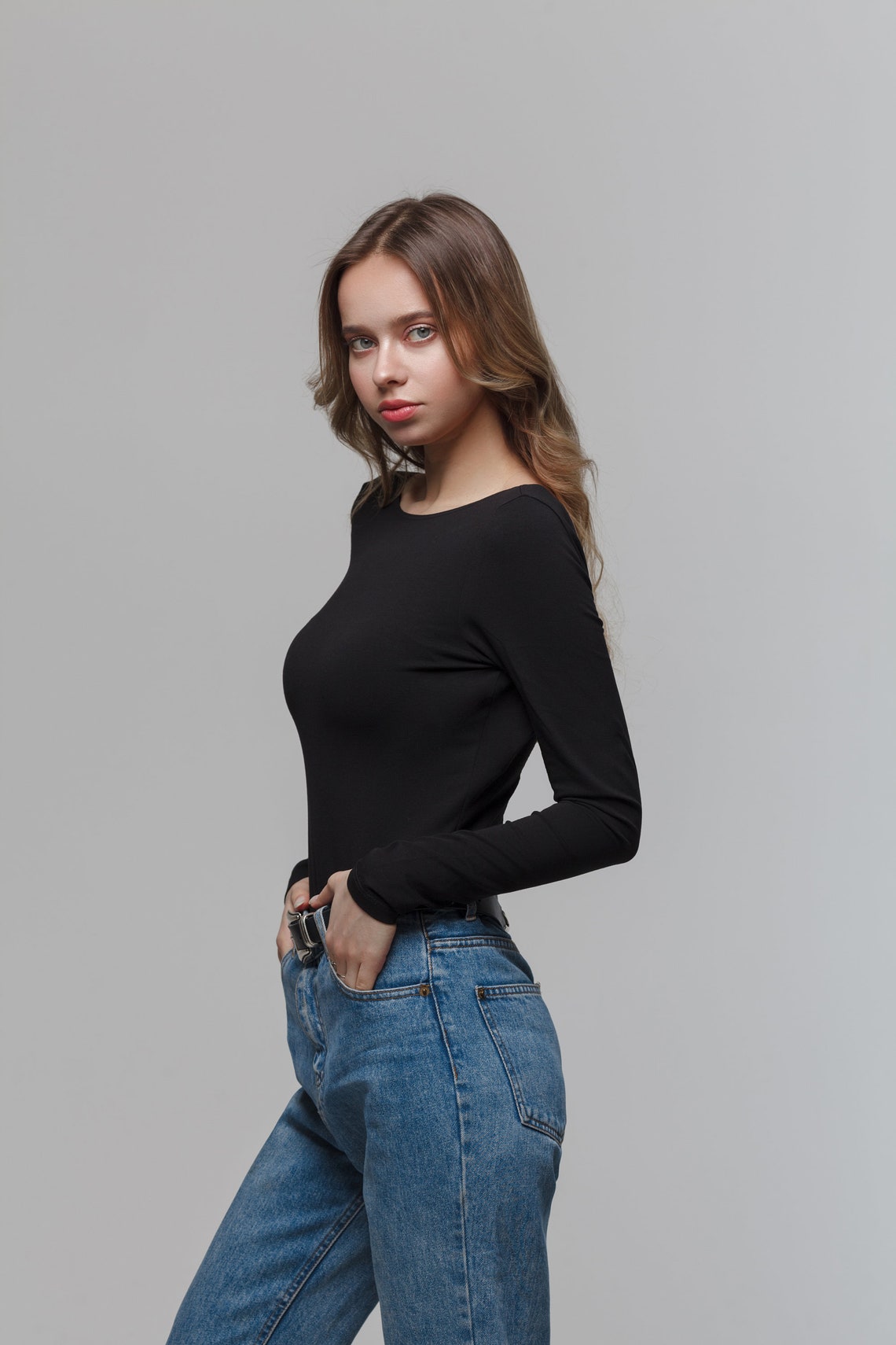 Women Crew Neck Crop Top, Open Back Top, Long Sleeve Top, Minimalist ...
