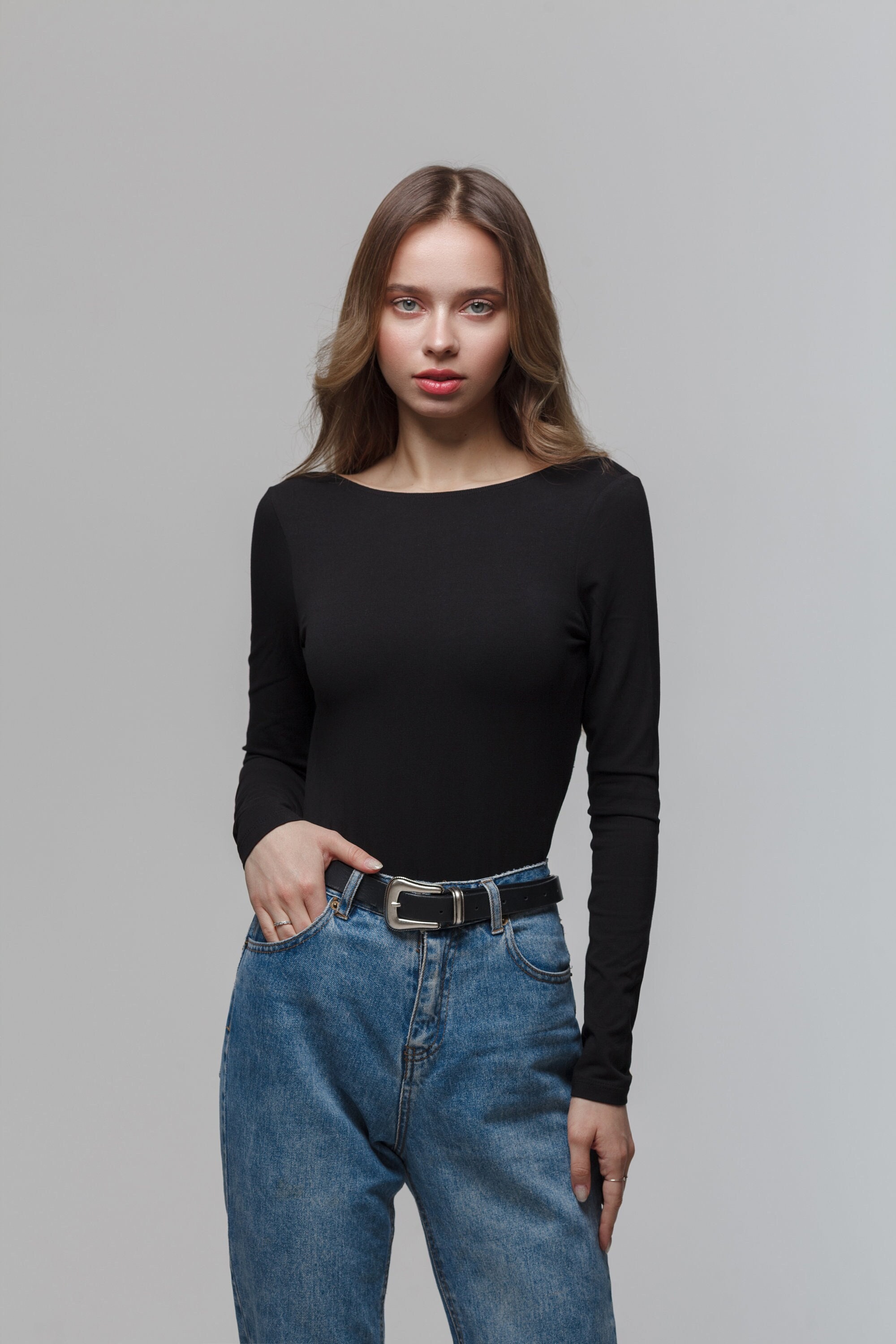 Women Crew Neck Crop Top, Open Back Top, Long Sleeve Top, Minimalist ...