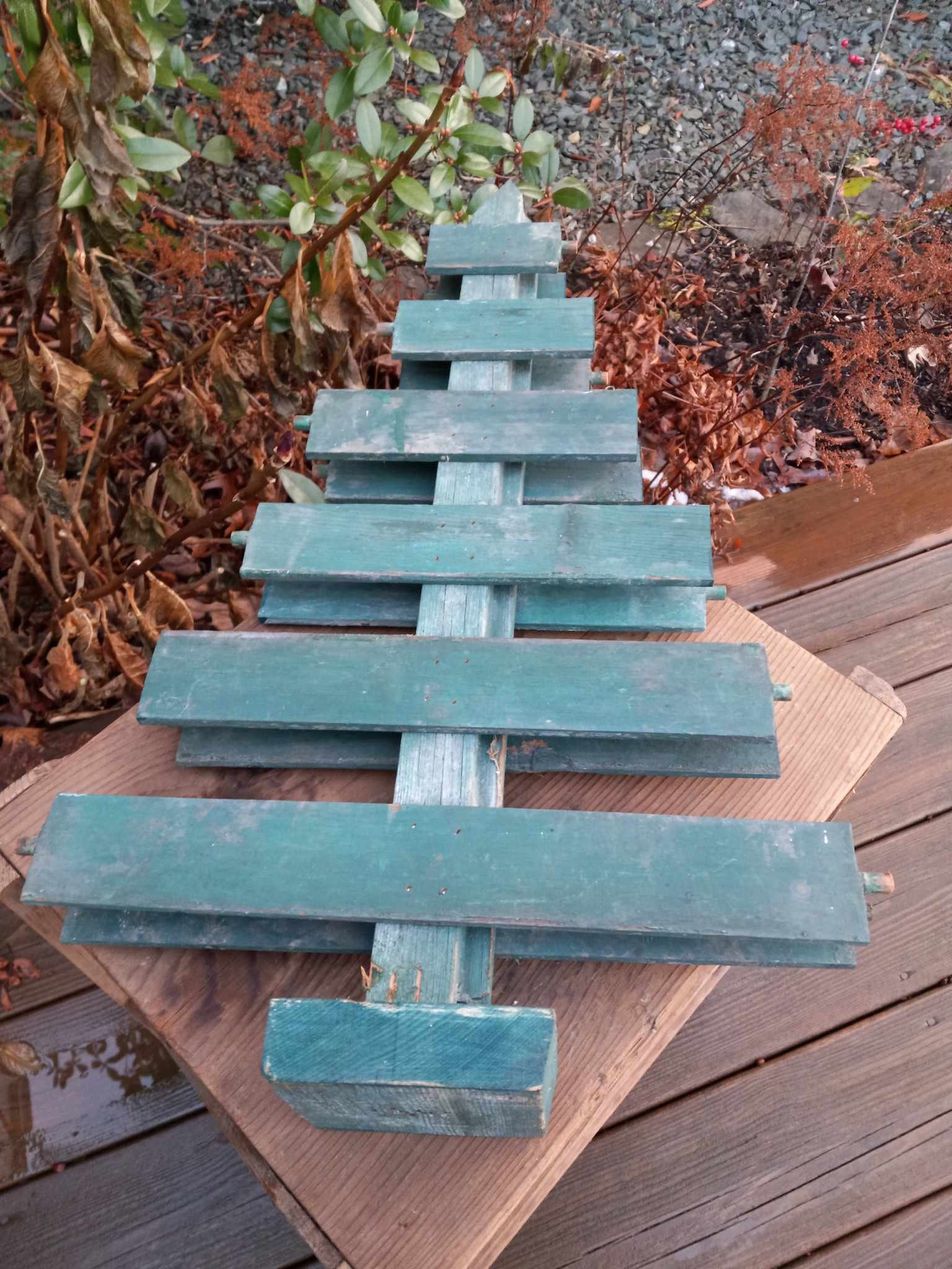 Large Green Shutter Tree - Etsy