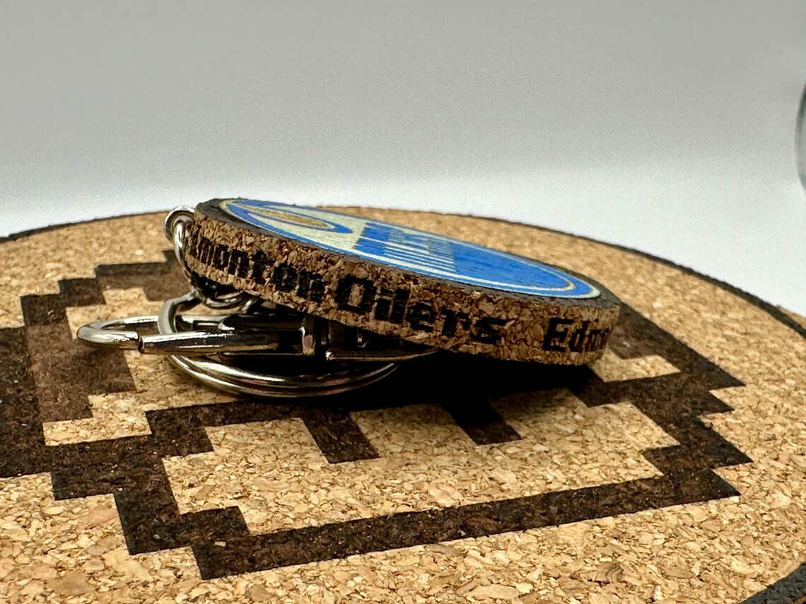 Customisable Laser-cut Wooden Pendant Key Chain for Edmonton Oilers ...