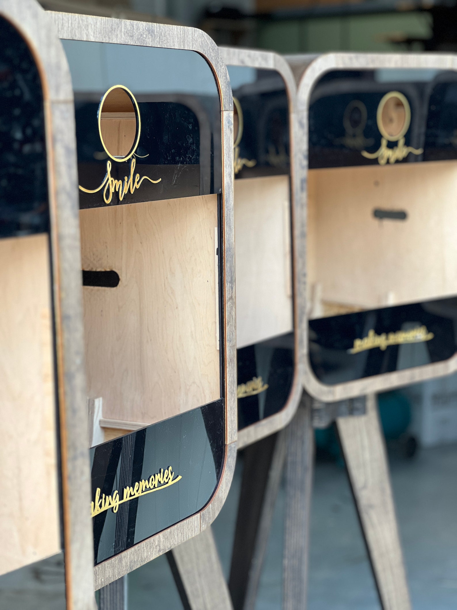 Wooden Photobooth - Etsy