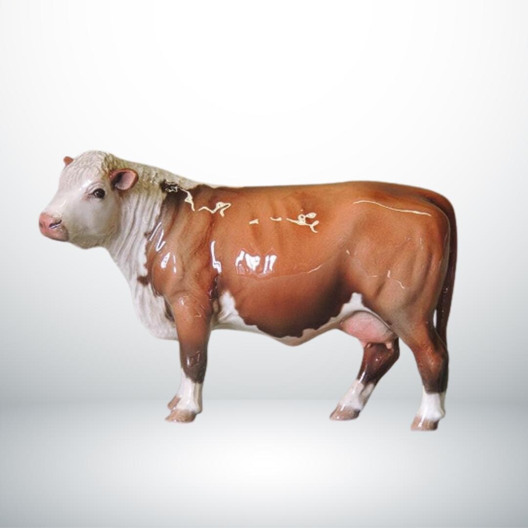Hereford Cow - Ceramic Figurine - 22cm Long X 15cm High - Cheval ...