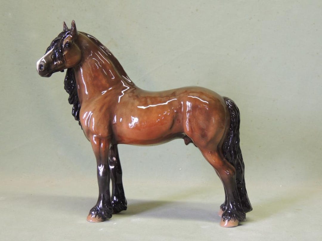 Dark Bay Friesian Stallion - 23cm High X 22cm Long - Ceramic Figurine ...
