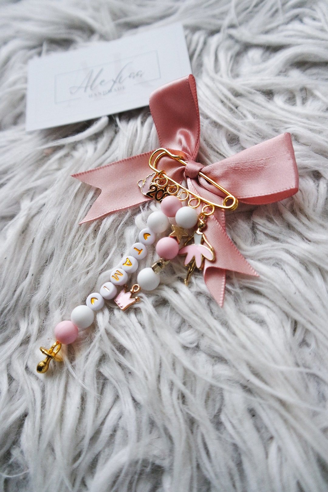 Personalised Baby Pins / Baby Brooch / Newborn / Baby Shower / Gift ...