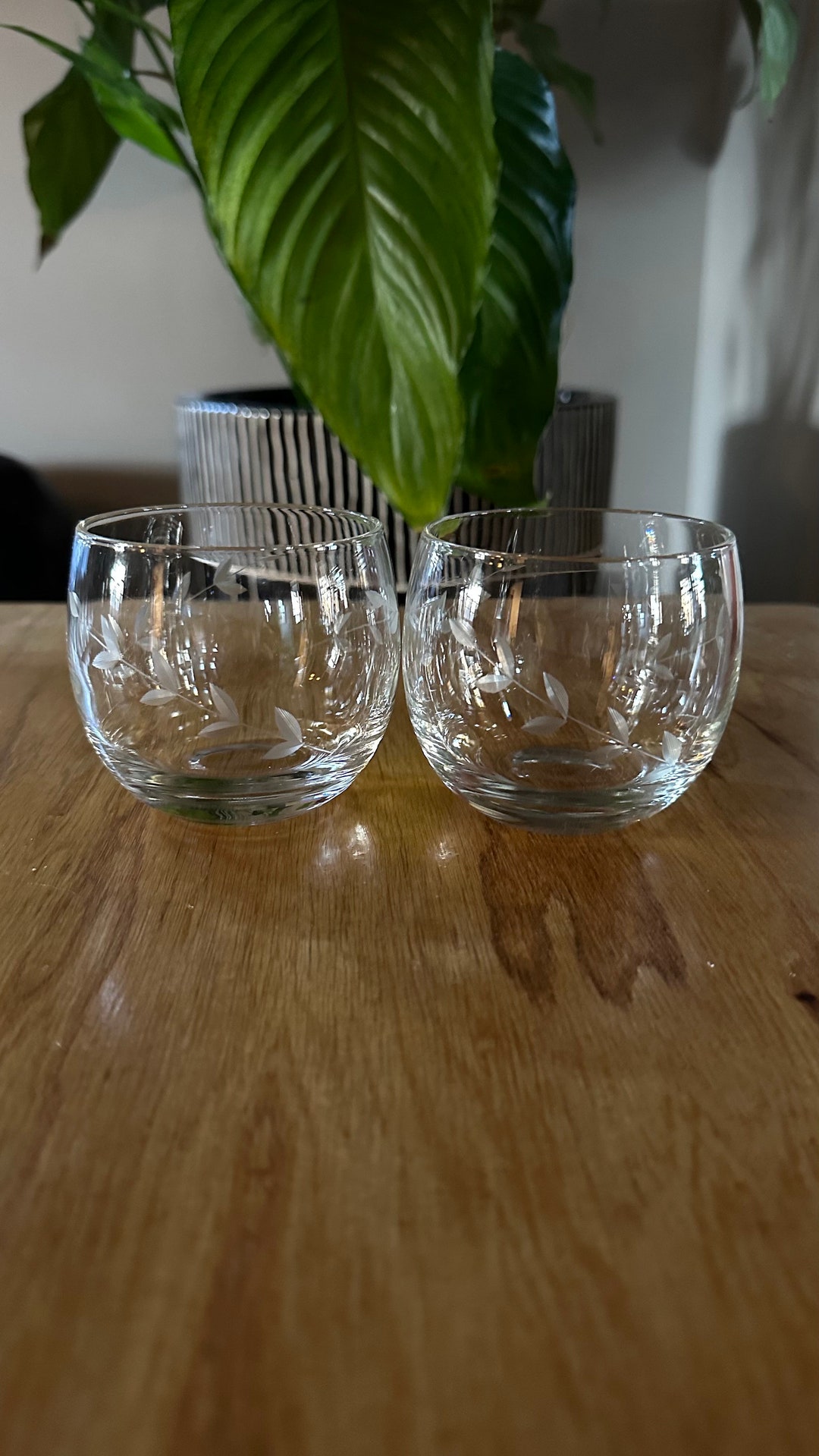 Vintage Etched Leaf Roly Poly Glasses, Set of 2 - Etsy