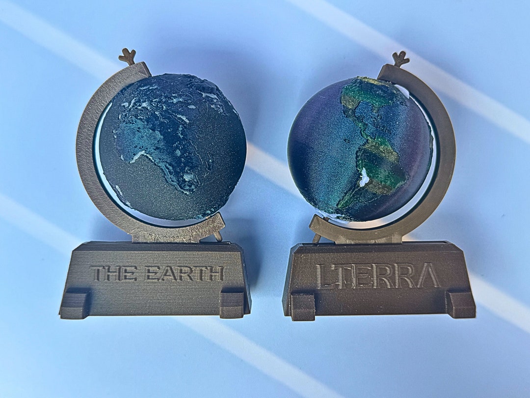 3D Earth Globe - Spinning With Accurate Terrain and Glow in the Dark ...