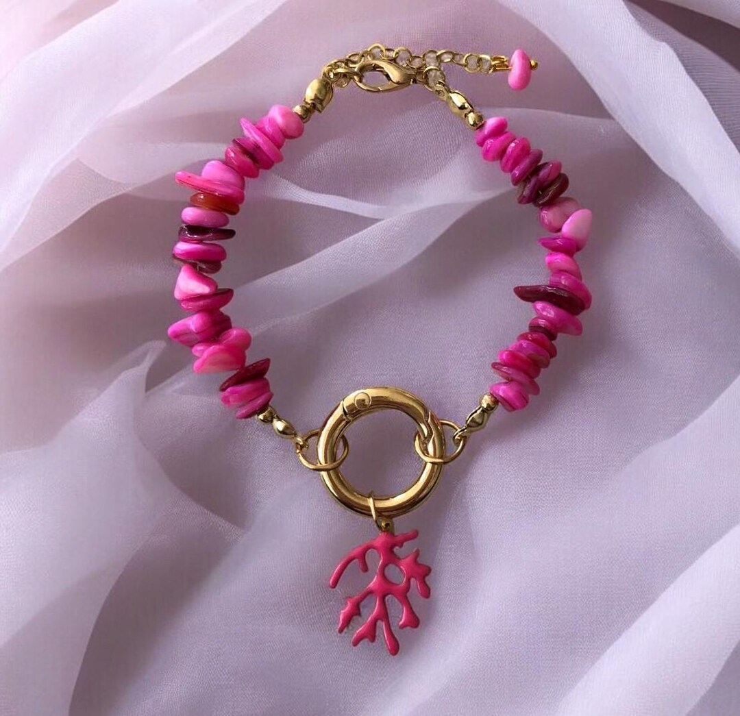 Pink Shell Bracelet in Boho Chic Style With Carabiner and Small Red ...