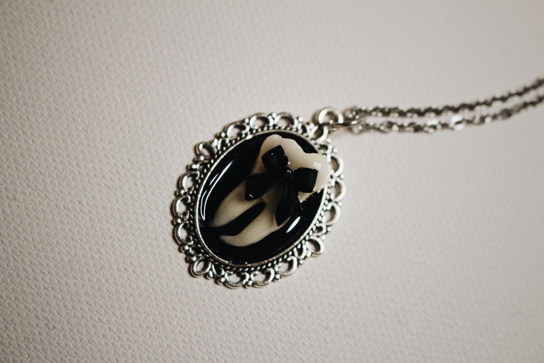 Real Human Tooth Cameo Necklace, Gothic Coquette Bow Charm - Etsy