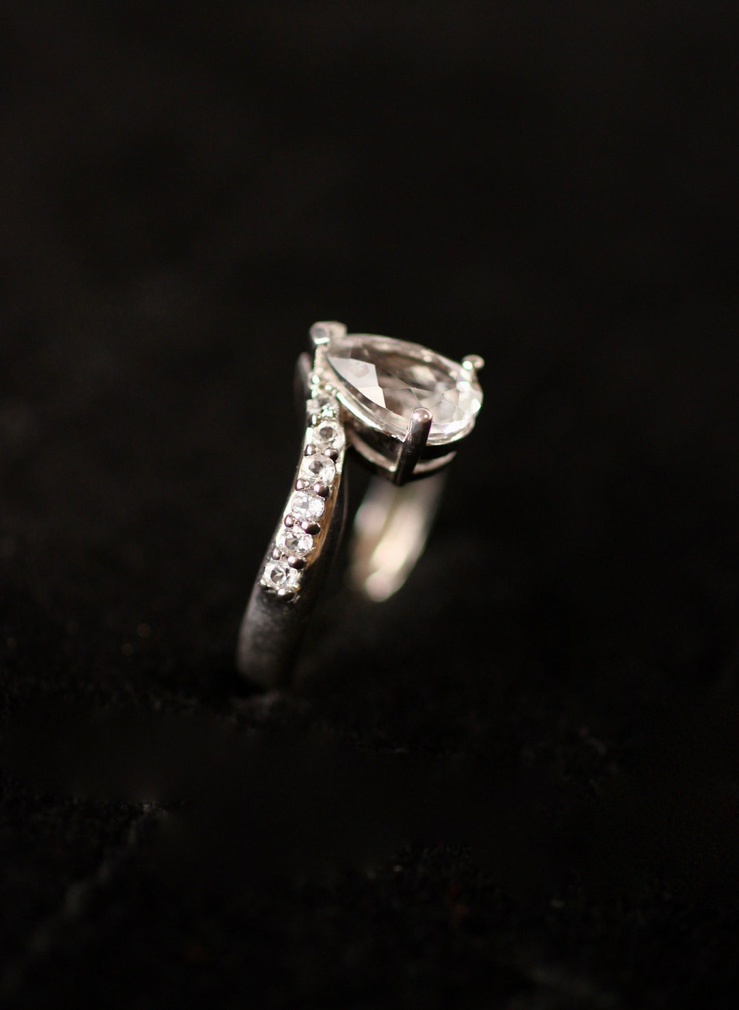 White Sapphire Tear Drop Ring P4SR (silver, Gold, Platinum, and ...