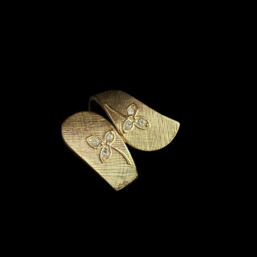 Vintage UNCAS Gold-tone Leaves Rhinestone Bypass Ring – Size 8 - Etsy