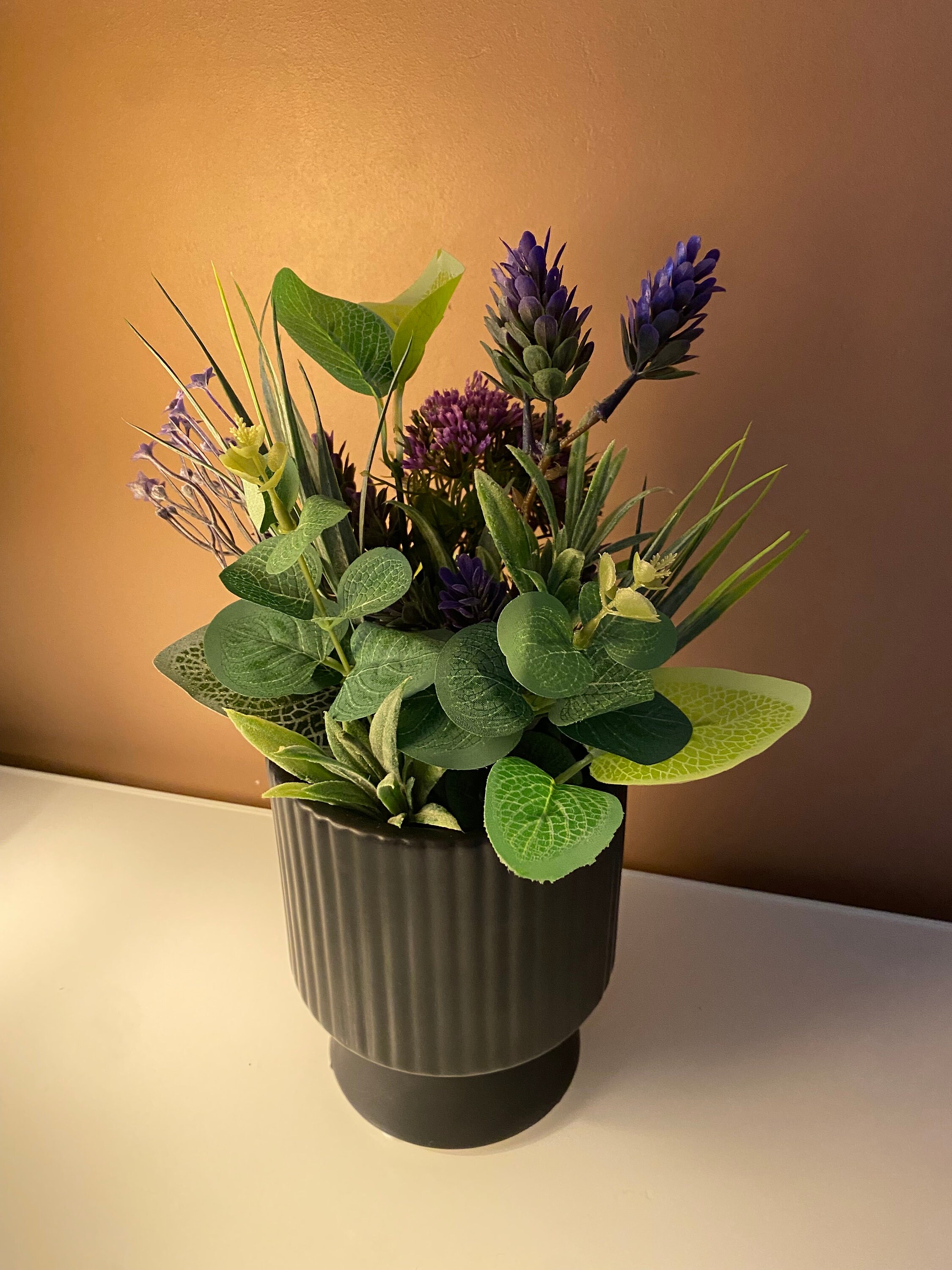 Minimalist Indoor Ceramic Plant Pot With Faux Flower Arrangement ...