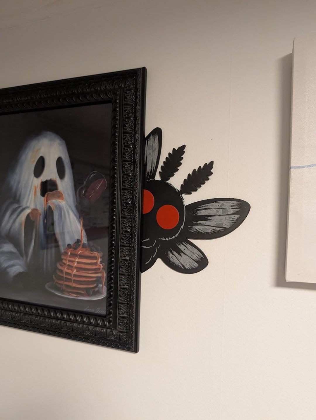 Peeking Mothman Door Frame Sitter Frame Embellishment Door Frame Corner ...