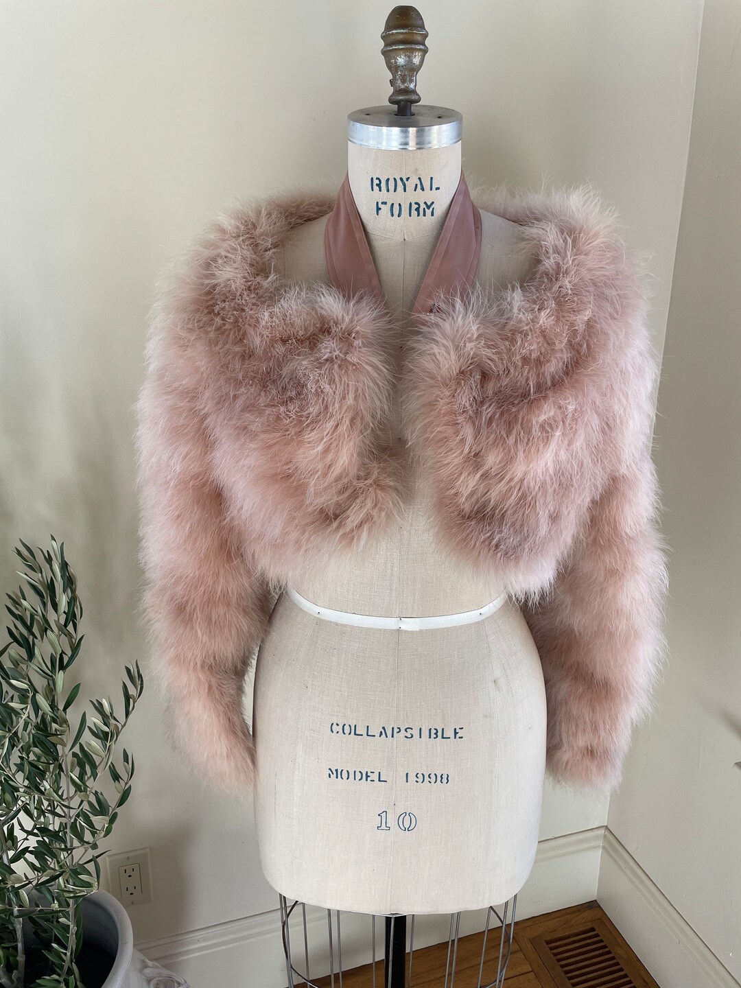 Gucci by Tom Ford Runway Blush Pink Marabou Feather Crop Jacket - Etsy