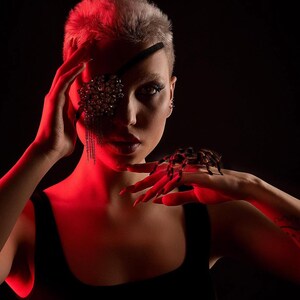Pearl Pirate Eye Patch - Crystal Eyewear With Pearls and Chains ...