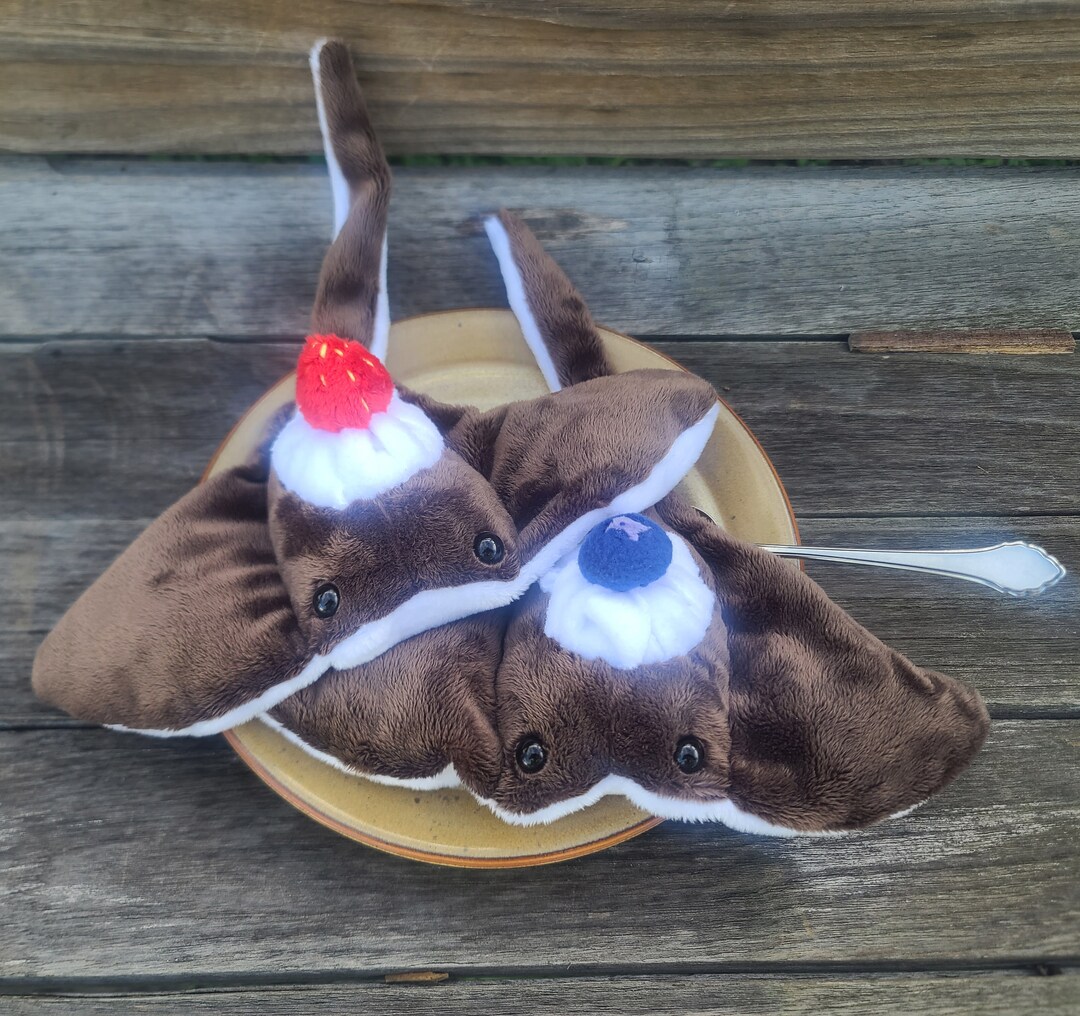 Chocolate Sundae Stingray Plush - Weighted Plush - Sea Flap Flap ...