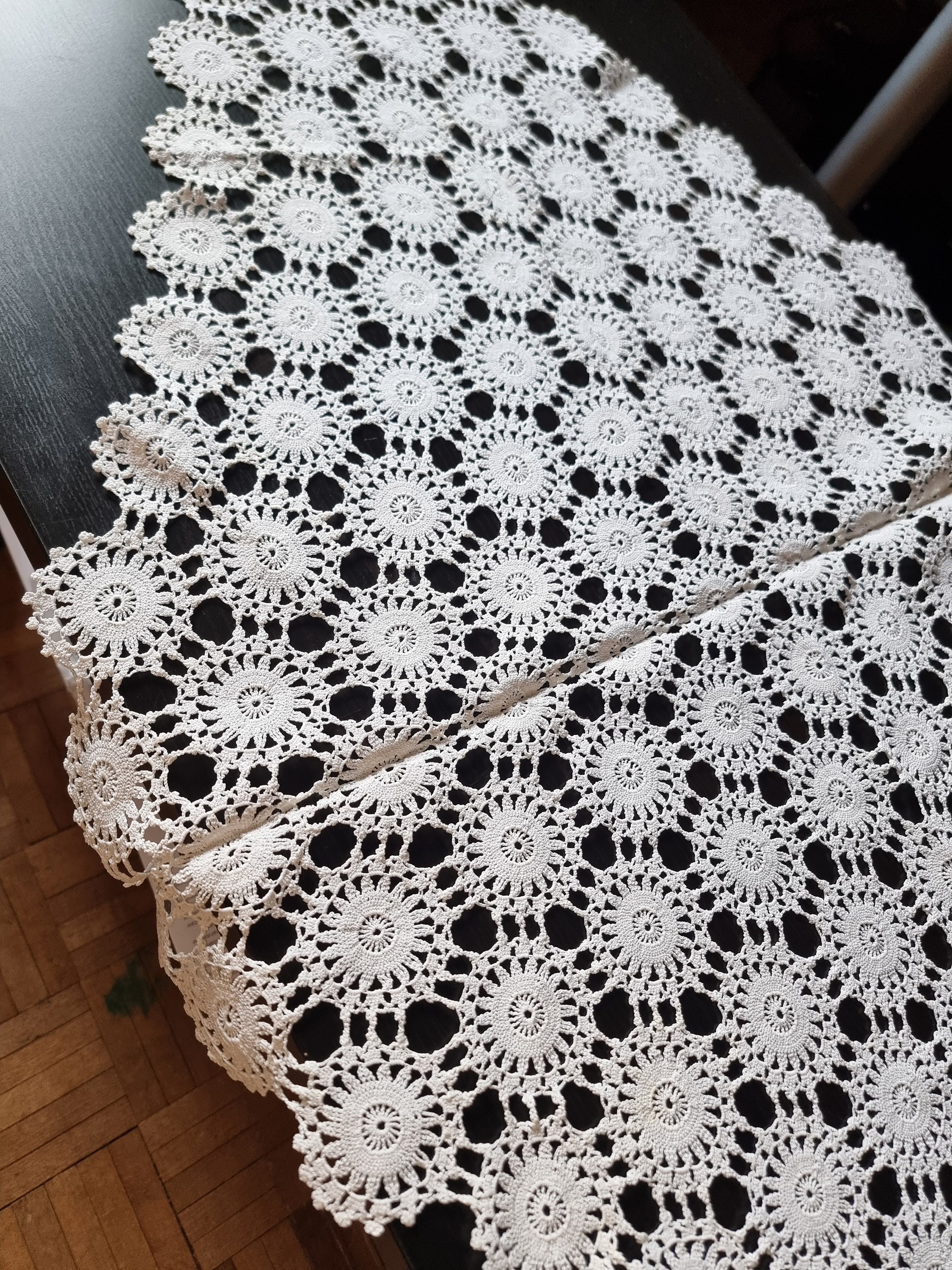 1 Pieces (FULL TABLE Size) Doily Rhomboid Shape & Star-flowers Design ...
